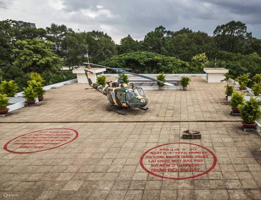 War Museum and Independence Palace Walking Tour - Klook India