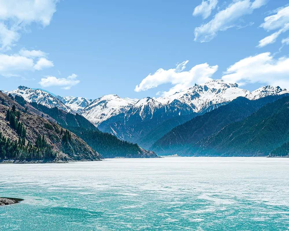 Xinjiang Tianshan Tianchi Jiangbulak Kumtag Desert 5-Day 4-Night ...