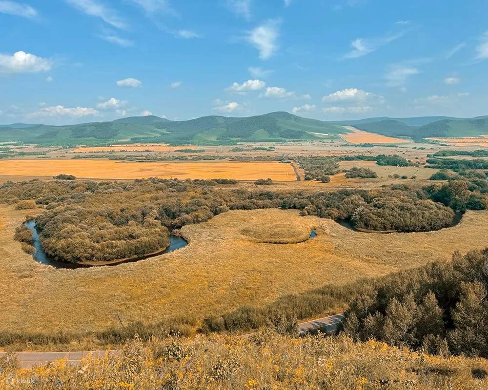 Dreamy autumn scenery of Inner Mongolia grassland in Arxan 7 days ...