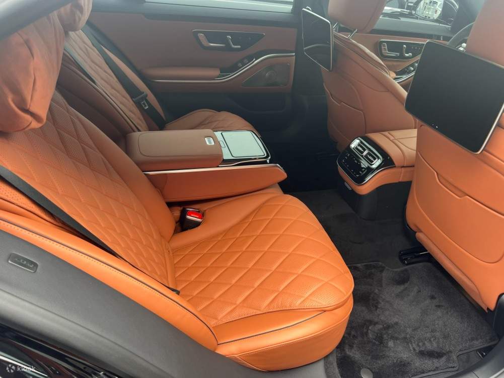 Jeju VVIP Private Luxury Car Tours - Klook