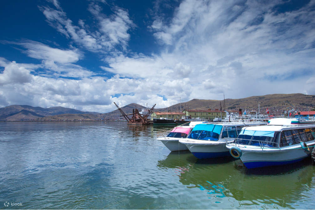 Explore the Enchanting Uros Floating Islands of Lake Titicaca on a ...