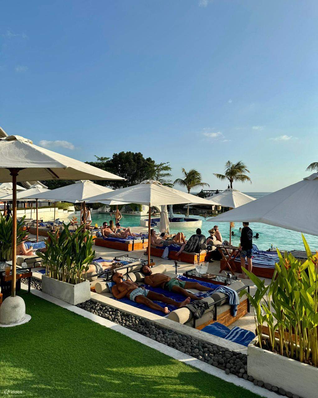 NYE DJs Performances at Cafe del Mar - Klook Canada