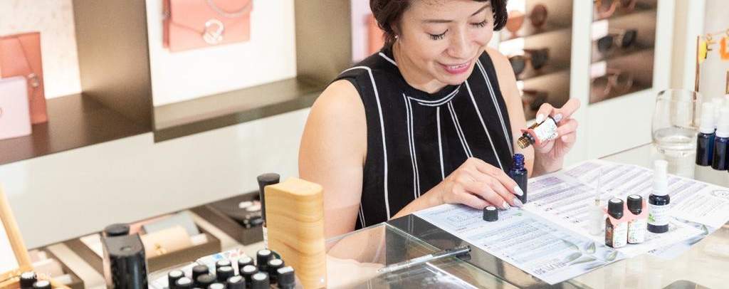 Natural Perfume and Aroma Oil Workshop in Sheung Wan, Hong Kong - Klook ...