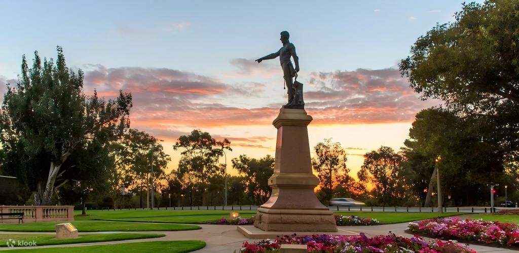 Adelaide City & Glenelg Beach Day Tour (Small Group of 11 & Chinese ...
