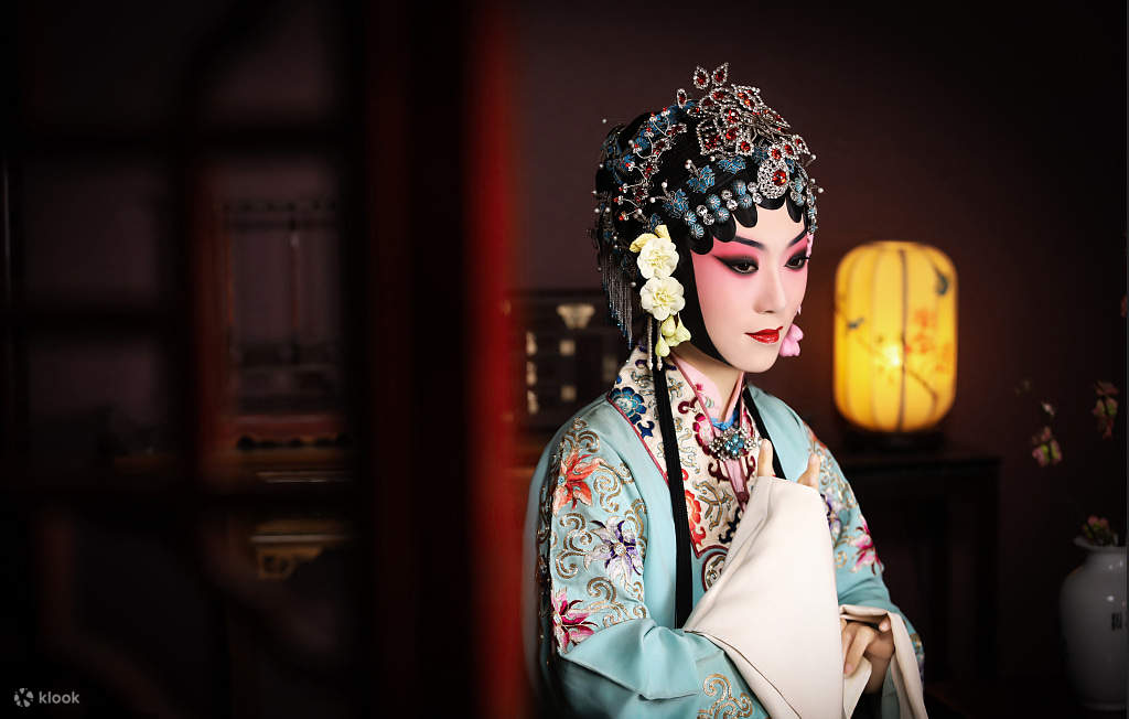 Beijing: Liyuan Theatre Peking Opera - Klook