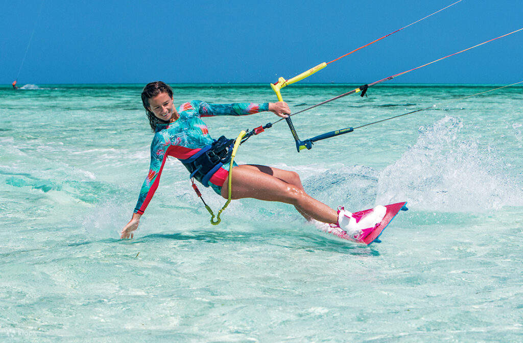 Ride the Waves: Kite Surfing Discovery or E-Foiling Experience in Kota ...