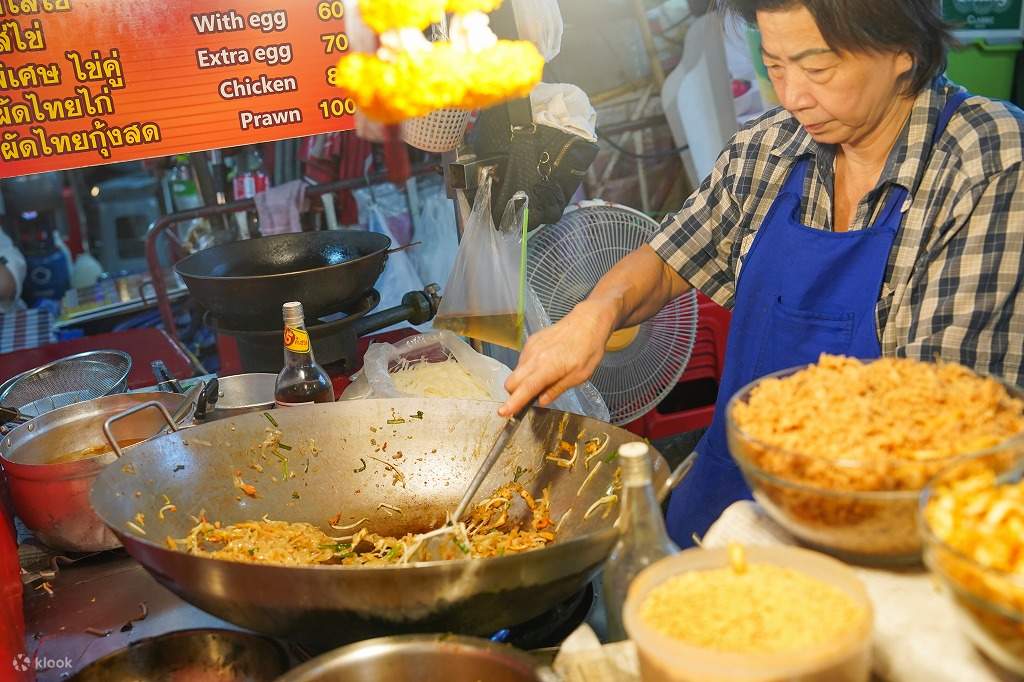 Bangkok Night Foodie Tour in Chinatown - Klook United States