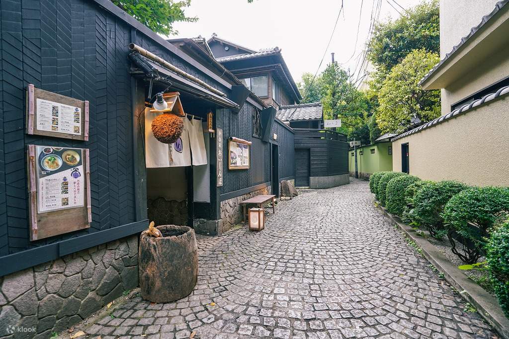 Tokyo Samurai Experience : History, Swordplay, and Authentic Japanes ...