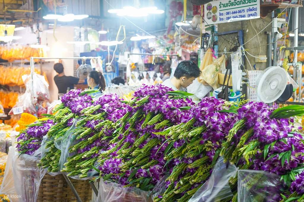 Bangkok Wat Pho & Flower Market Historical Walking Tour - Klook Hong Kong