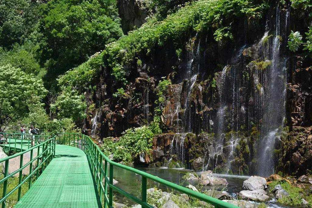 Dashbashi Canyon , Glass Bridge Group Tour - Klook, Vereinigte Staaten