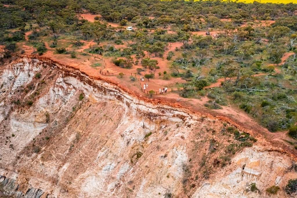 Tur Bunga Liar Utara dan Selatan dengan New Leaf Connect - Klook Indonesia