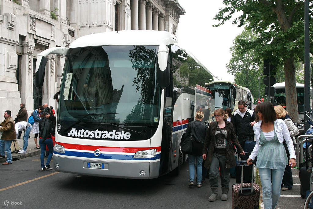Shared Transfer between Linate Airport (LIN) and Milan City - Klook