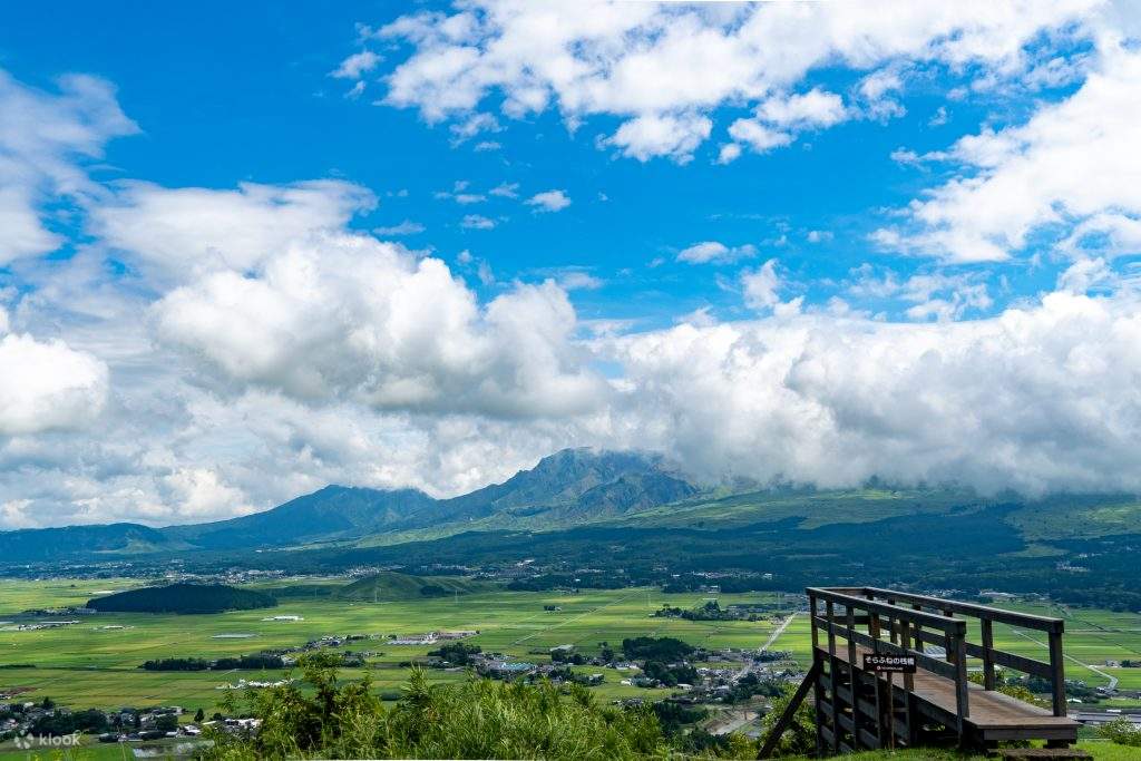 Mount Aso Crater (Helicopter Experience Optional) & Kumamoto Castle ...