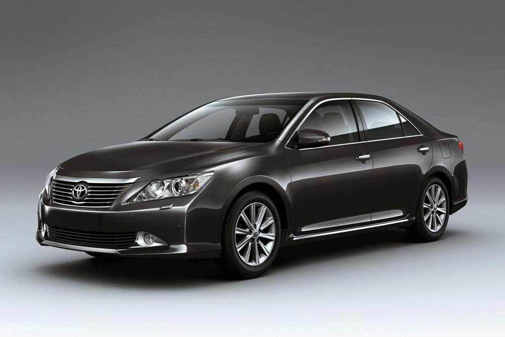 Wertheim Village Private Car Charter with Chinese-speaking Driver ...