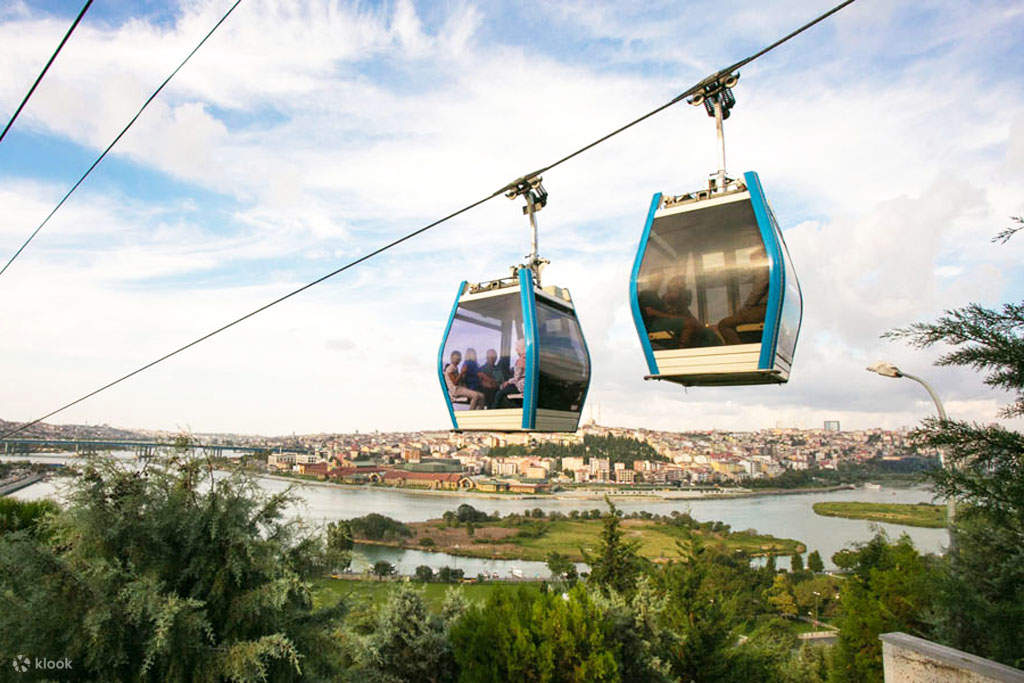 Istanbul Full Day Tour dengan Bus dan Bosphorus Cruise - Jelajahi yang ...