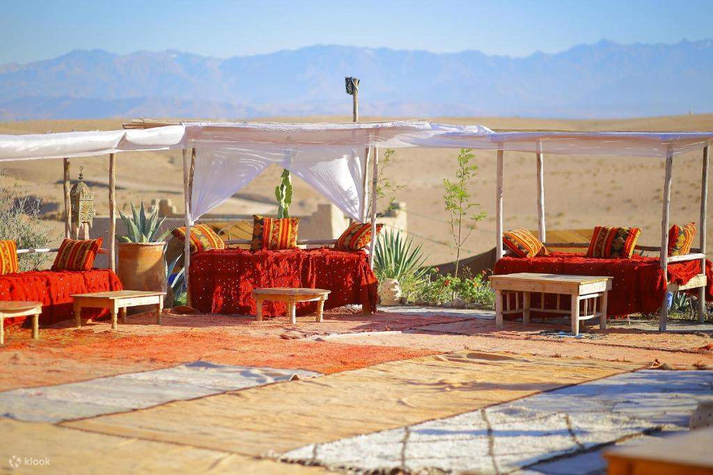 Agafay Desert Private Luxury Tent Dinner Show - Klook