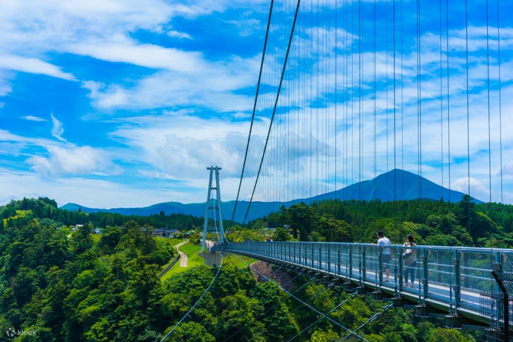 Yufuin, Kokonoe Yume Bridge, and Kurokawa Onsen Trip from Fukuoka - Klook