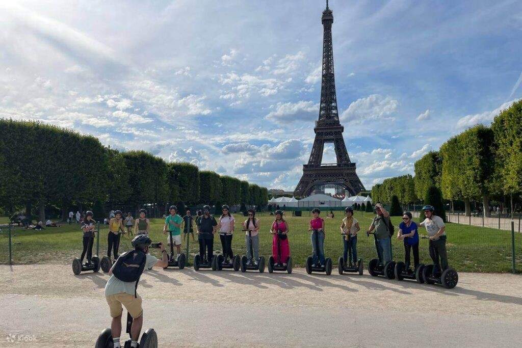 Guided Segway Tour in Paris - Klook