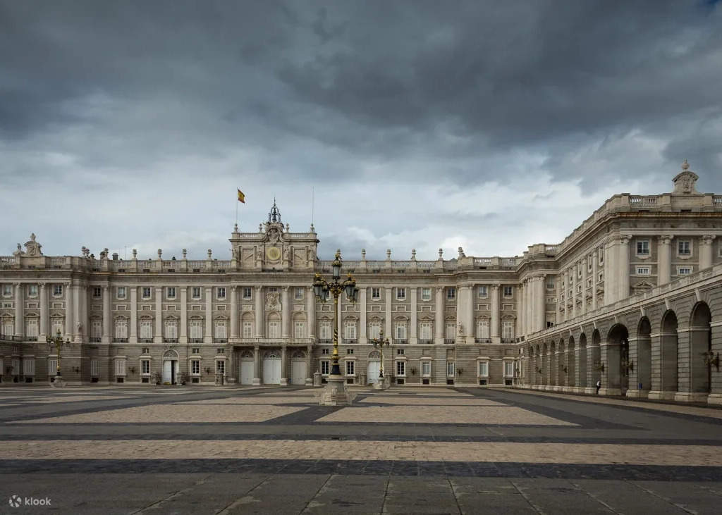 Explore the Majesty: The Stunning Royal Palace of Madrid - Klook Singapore