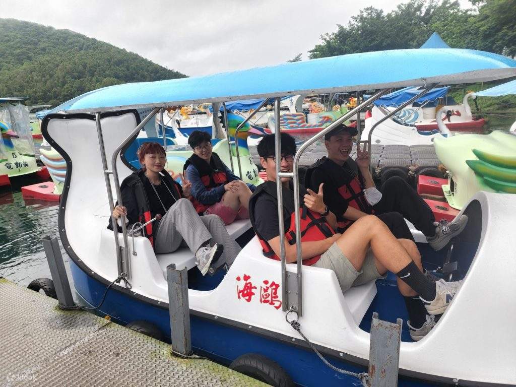 Hualien: Carp Lake Speedboat Tour, Pedal Boat, SUP, Canoe - Klook ...