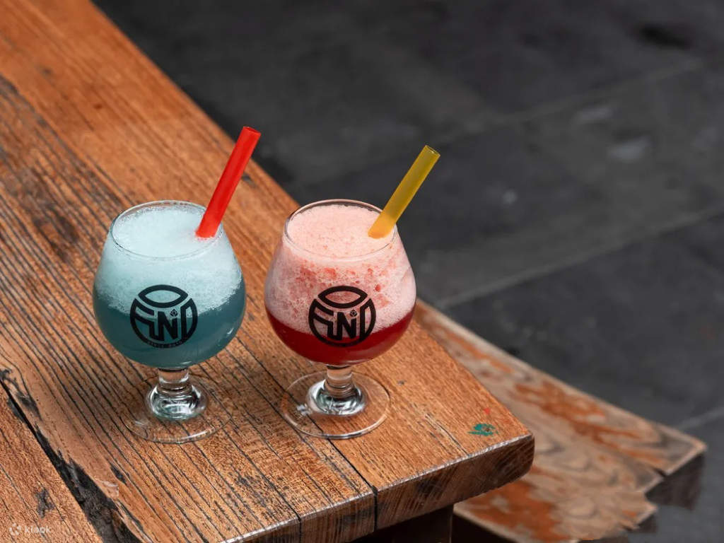 Tipsy Travel: Beijing Hutong Night Exploration Food and Wine Tour ...