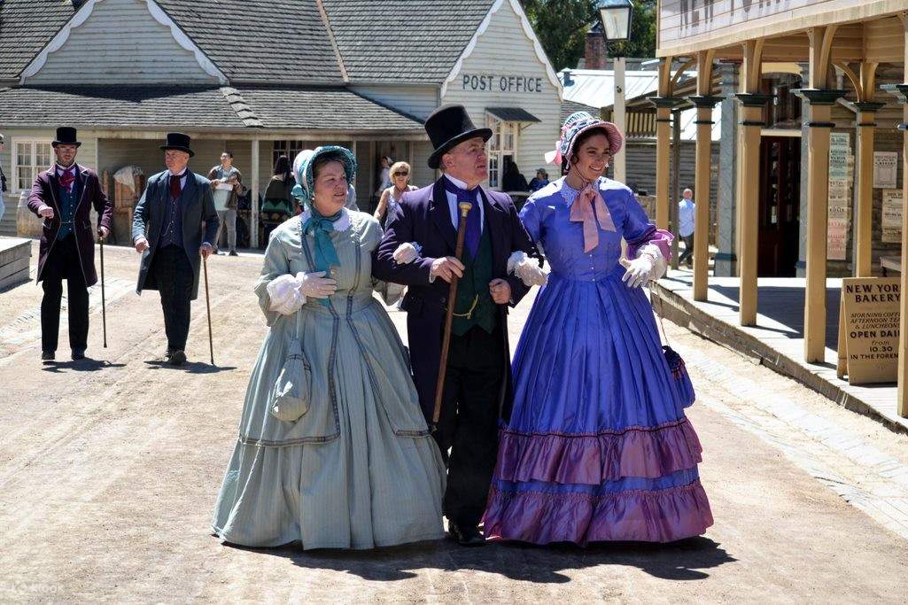 Sovereign Hill, Botanical Gardens and Melbourne Skydeck Bus Tour - Klook