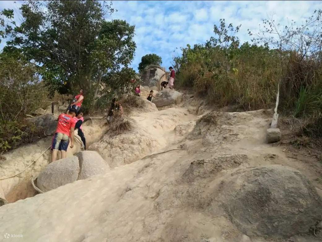 Half-day Hiking Trip in Broga Hill - Klook Malaysia
