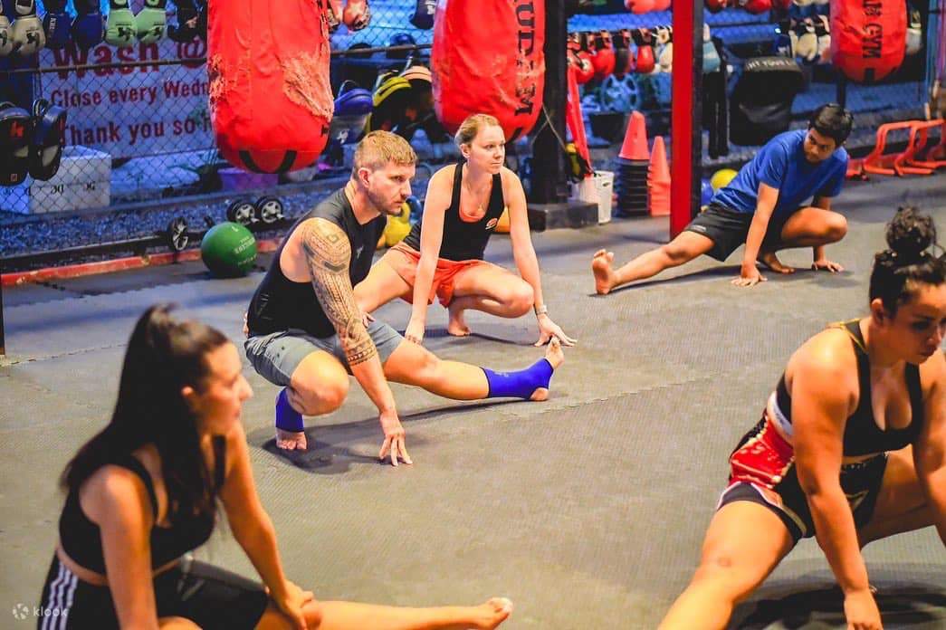 Kelas Kru Dam Muay Thai 1,5 Jam (Bergabung atau Pribadi) di Bangkok, Thailand - Klook Indonesia