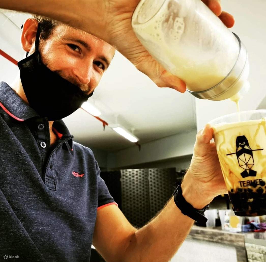 Experience Singapore Through Tea Workshop by Teahee SG - Klook Singapore