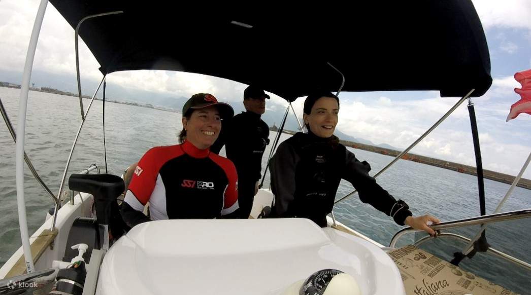 SSI Try Scuba Diving in Torre Annunziata with Sirene Boat Diving - Klook
