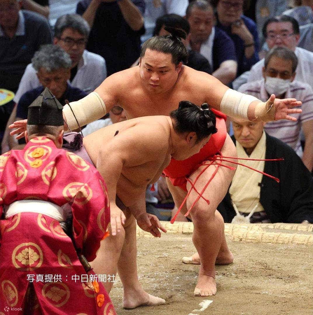 Sumo Wrestling Watching and Misokatsu Yabaton Join In Half Day Walking ...