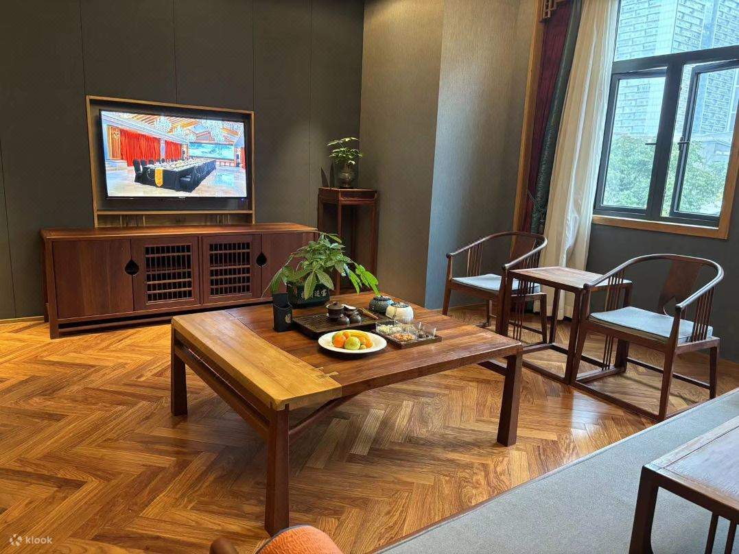 Chengdu Water Street Hongtai Hotel Accommodation Package - Klook
