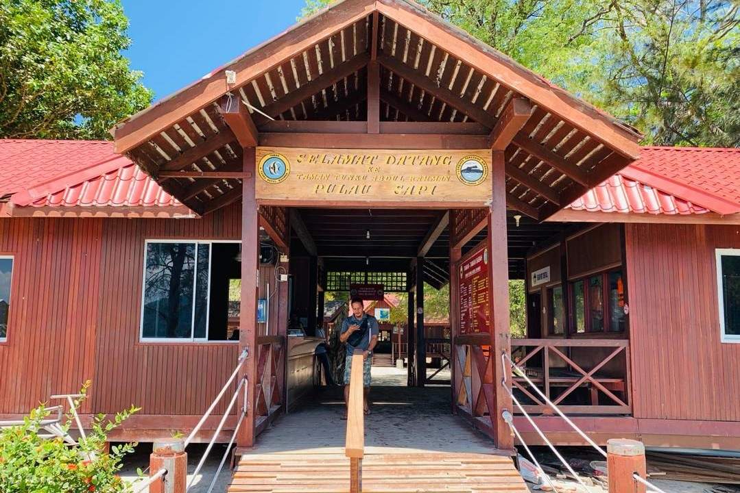 Kota Kinabalu Sapi Island and Kokol Hill Elf Day Tour - Klook Malaysia