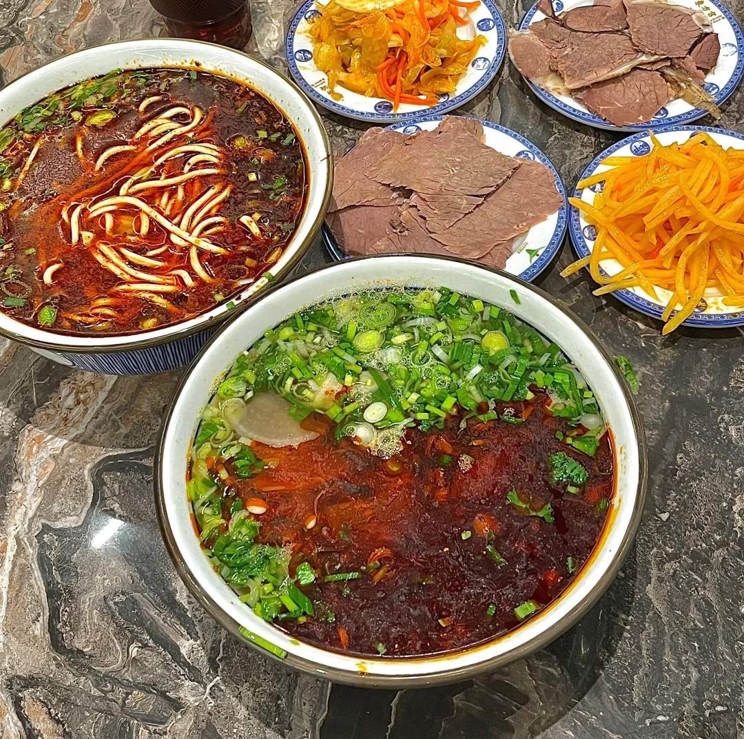 Liujiaxia and Bingling Temple Grottoes Day Tour from Lanzhou: Embrace ...