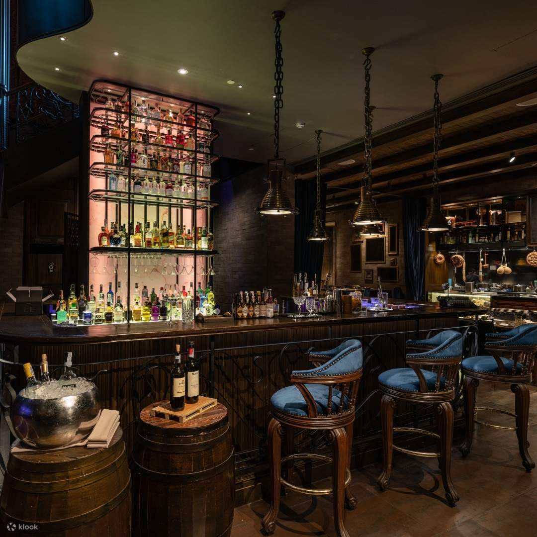 Medici Kitchen & Bar Hotel Muse Bangkok Restaurante Italiano - Klook ...