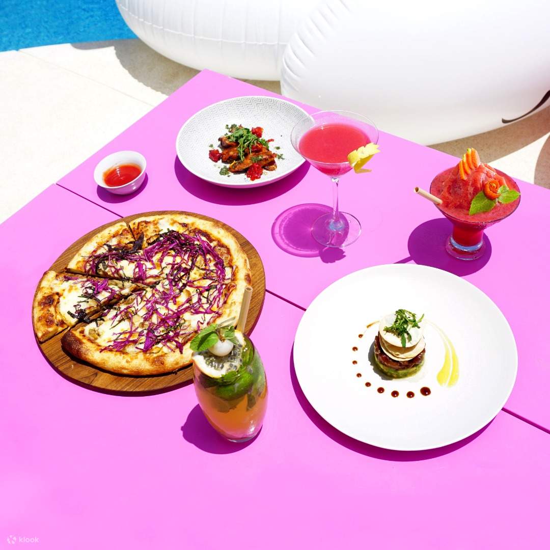 Flamingo Beach Club Day Pass - Klook