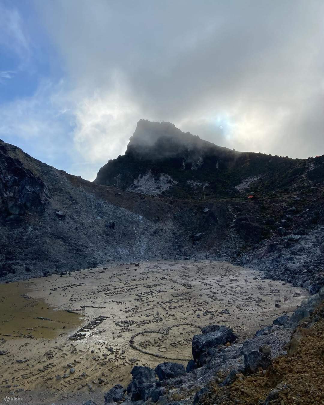 Mendaki Sunrise Gunung Sibayak dari Medan - Klook Indonesia