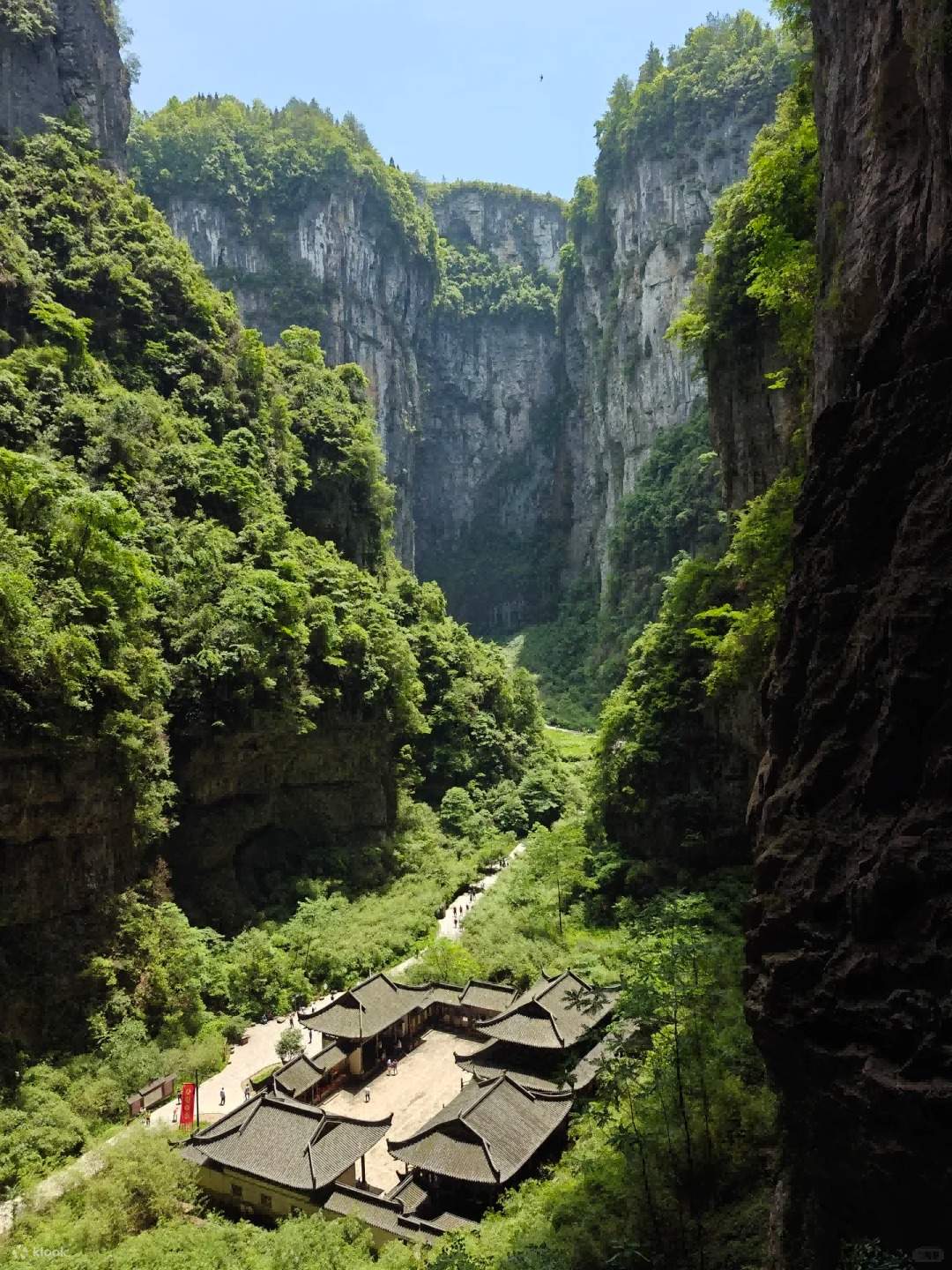 Chongqing Wulong one-day group tour 2-8 people (Natural Three Bridges ...