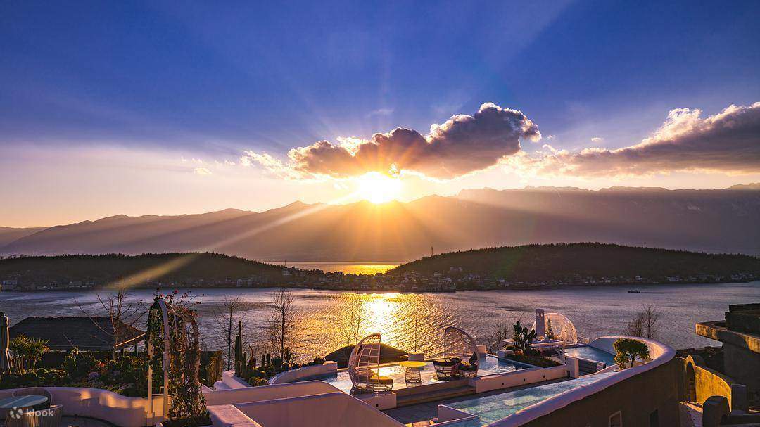 Kunming Private Day Tour to Dali City Highlights by Bullet Train - Klook