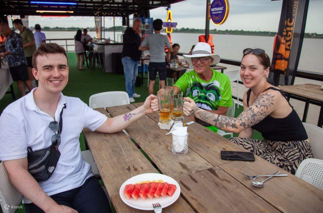 Phnom Penh Sunset Cruise tour with Unlimited Beers & Soft Drinks - Klook