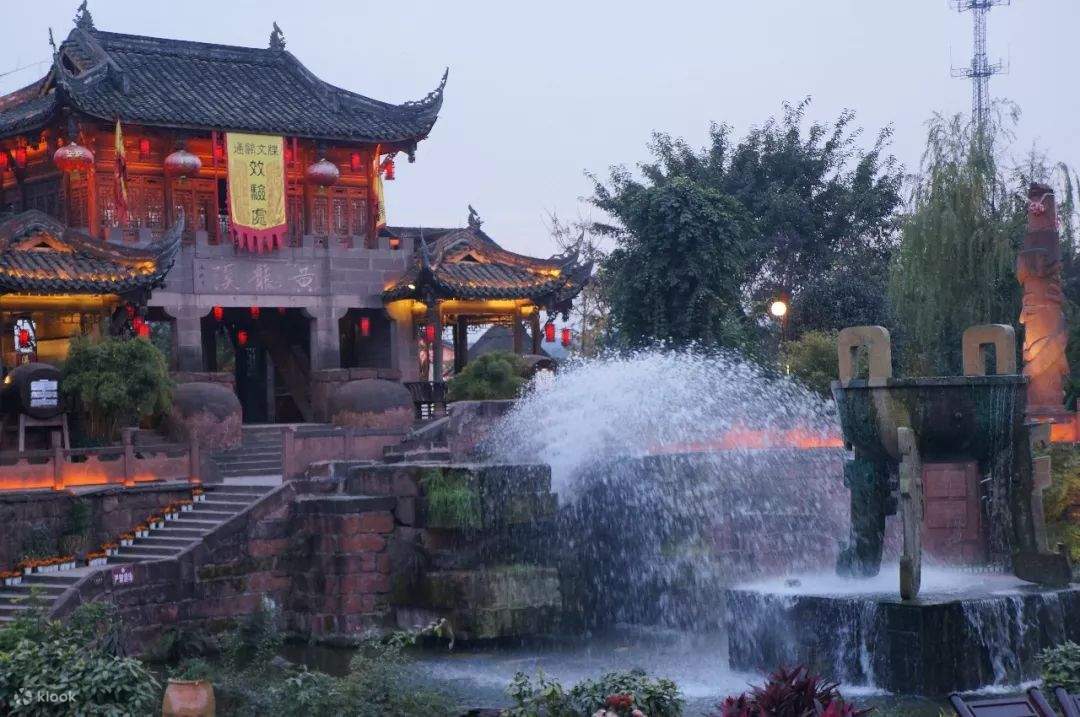 Sichuan Leshan Giant Buddha Huanglongxi Ancient Town 1 day - Klook