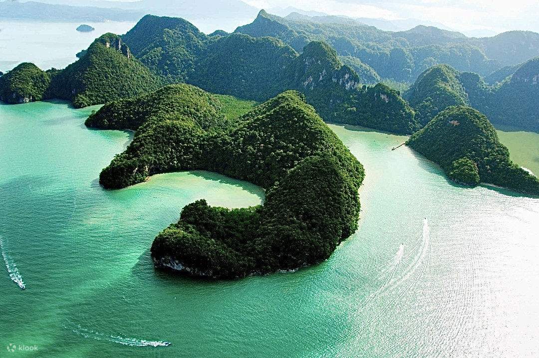Avante Island Hopping Cruise Experience in Langkawi - Klook Australia