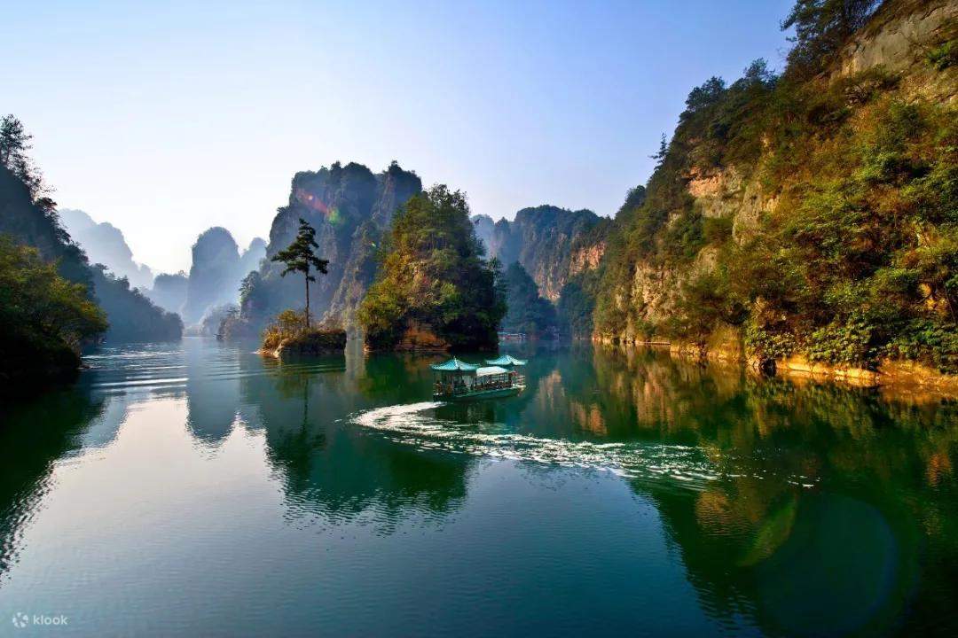Zhangjiajie Baofeng Lake and Huanglong Cave Private Day Tour - Klook ...