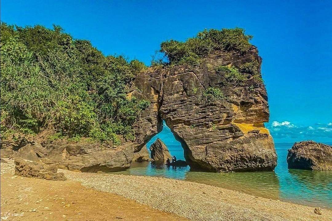 Catanauan + Maniwaya Island Hopping Tour from Manila - Klook