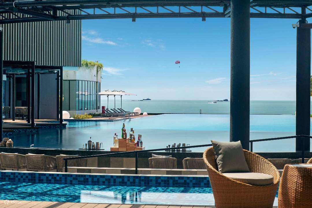 Cassia, Lancava & Ocean View Lounge at PARKROYAL Langkawi Resort ...