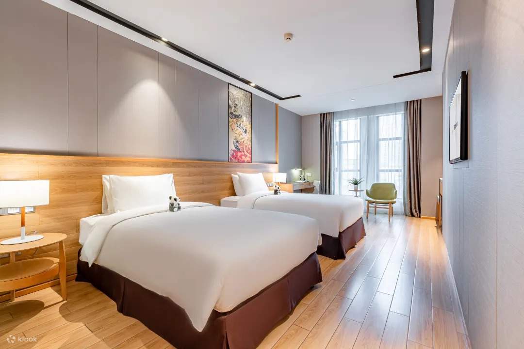 MiniMax Premier Hotel Chengdu Center Accommodation Package - Klook ...