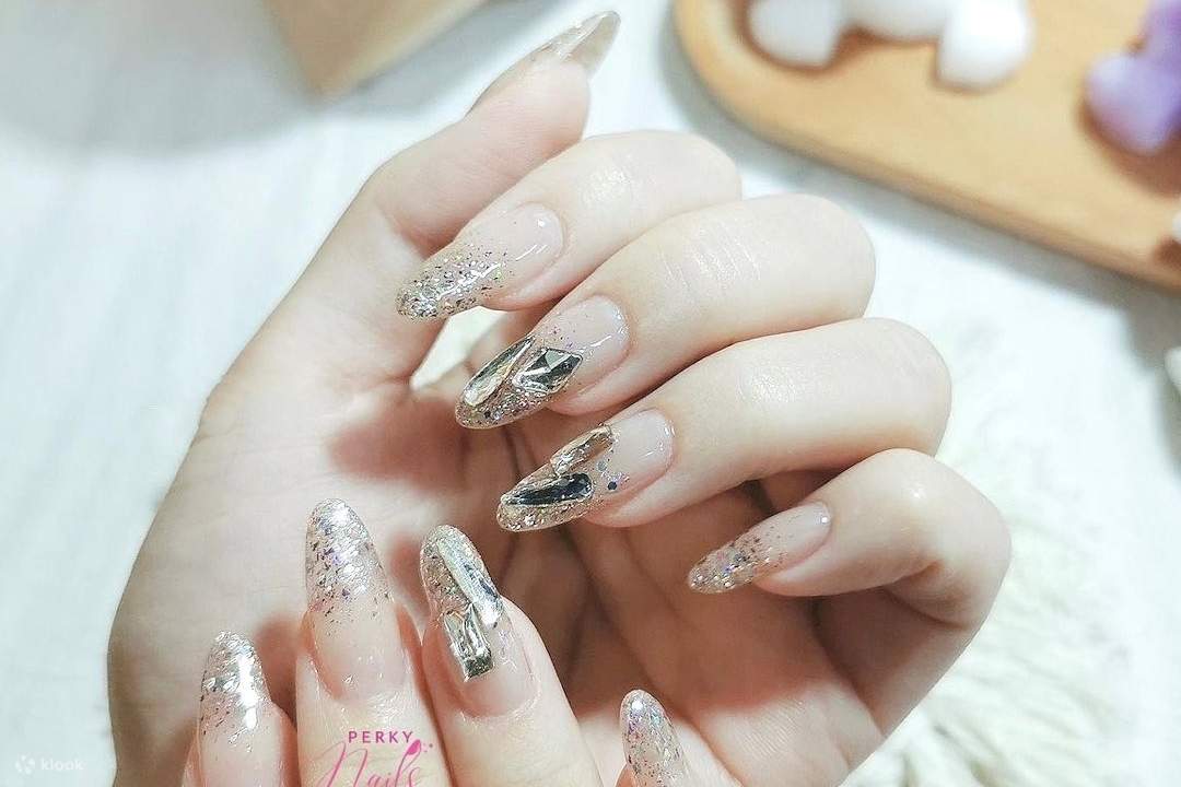 Manikur Gel Klasik dengan Lukisan Nail Art Gratis di Singapura - Klook ...