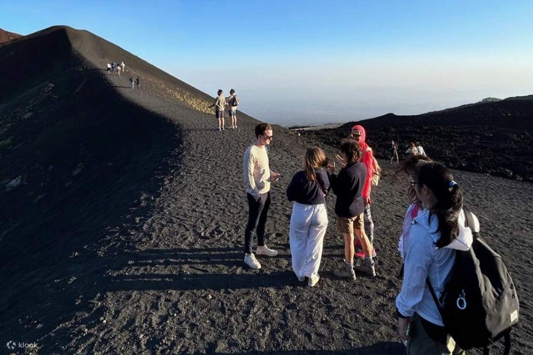 Mount Etna hike and sunset tour from Taormina - Klook États-Unis