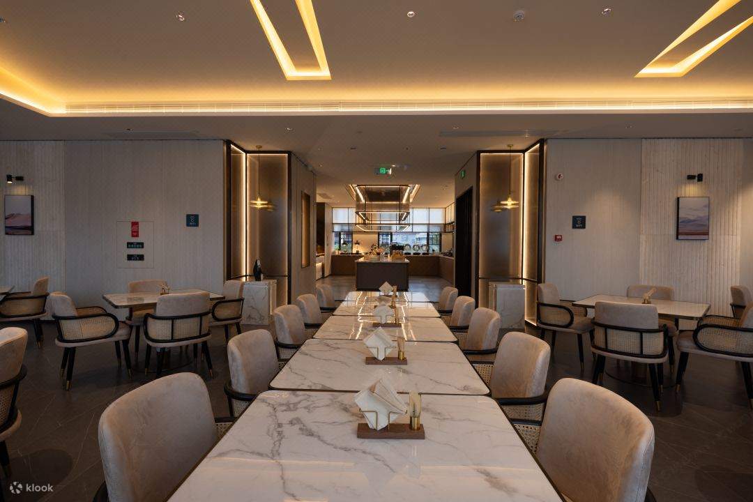 【Near Tianmen Mountain】 Atour Hotel, Guanli Road, Tianmen Mountain ...