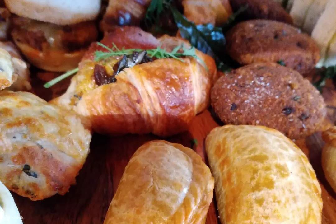 Walking Food Tour of Wellington - Klook Singapore